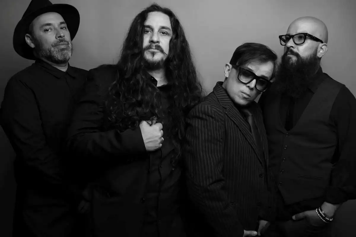 Azul Violeta: se cierra una historia en Guadalajara