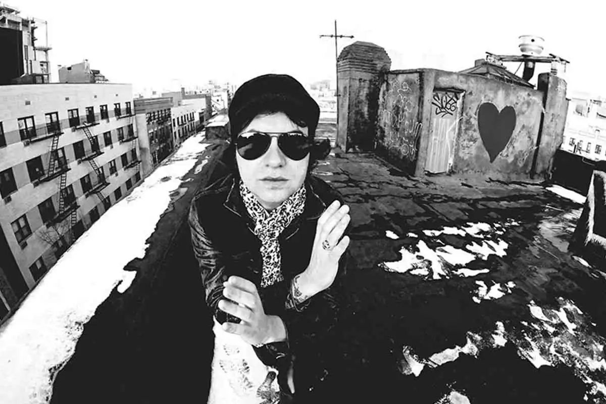 Cirilo estrena lanzamiento en compañía de Flor Amargo