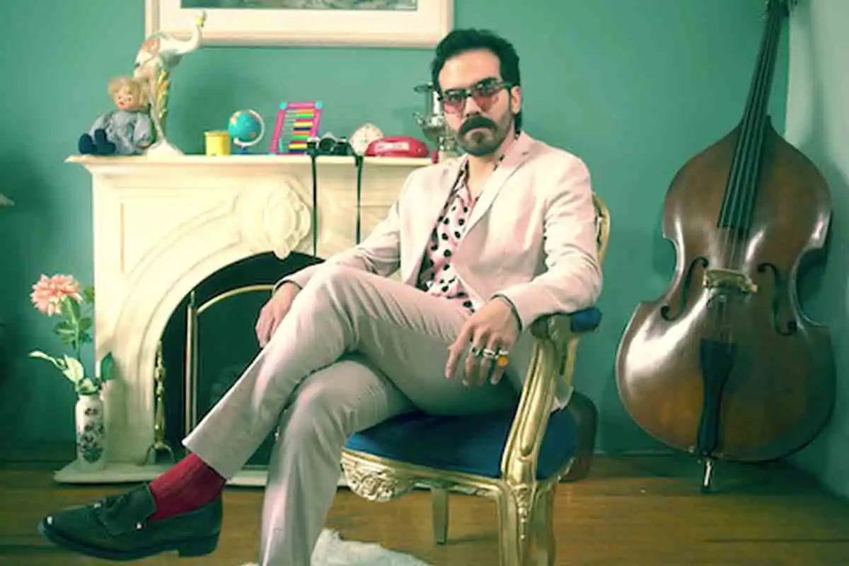 Sam y Marx se pone romántico en su nueva rola