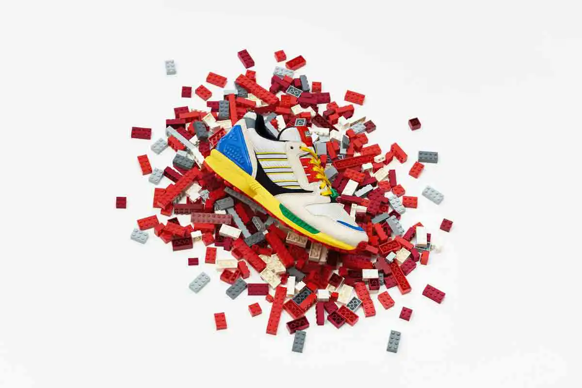 Adidas Originals y LEGO son el match perfecto