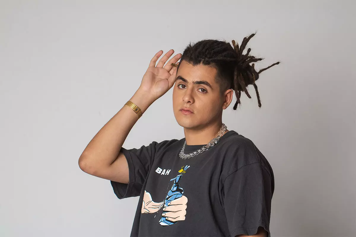 DrefQuila te lleva por un viaje psicodélico en su nueva rola