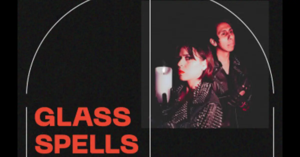 Glass Spells: Un viaje espacial a través del synthpop
